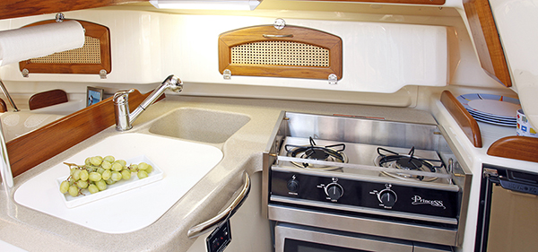 Seaward 32RK Is a ‘Thin-Water-Cruiser’ – Blue Water Sailing